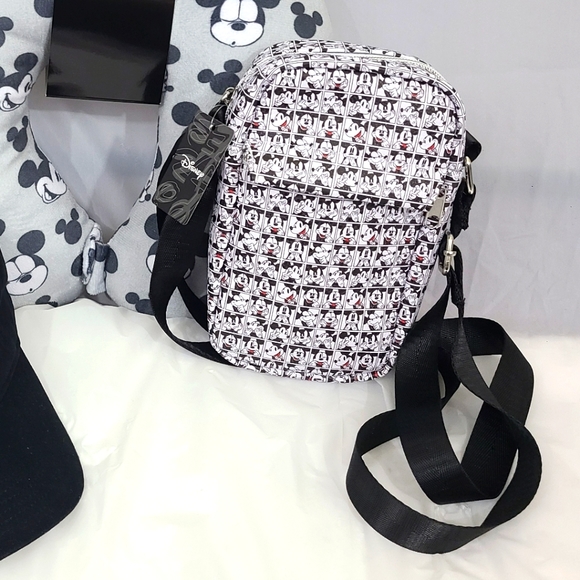 Disney | Other | Disney Crossbody Bag | Poshmark